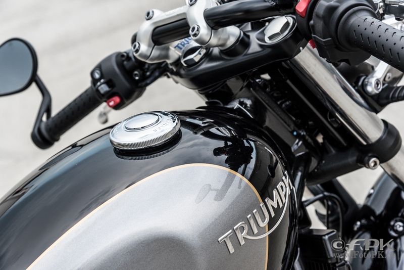 Review: Triumph Street Cup – Team Throttle