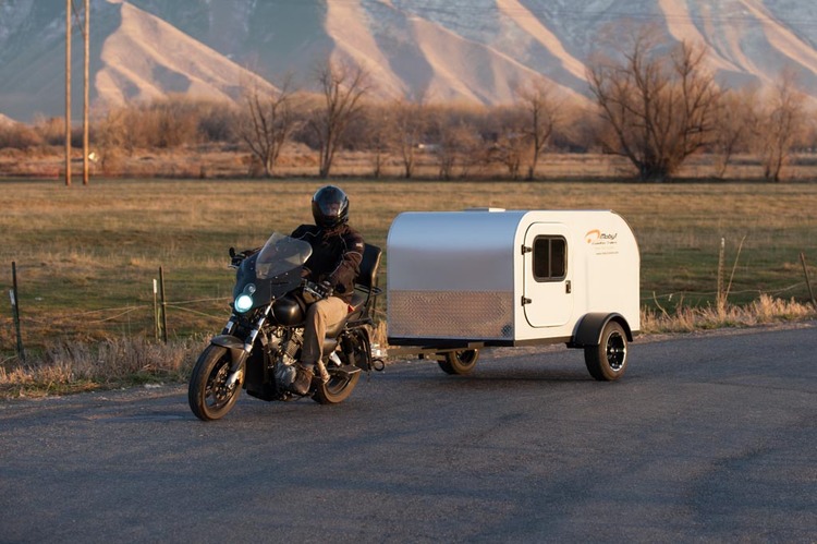 Tow a caravan behind your motorcycle – Team Throttle