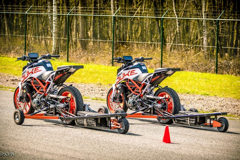 Wheelies for dummies – Team Throttle