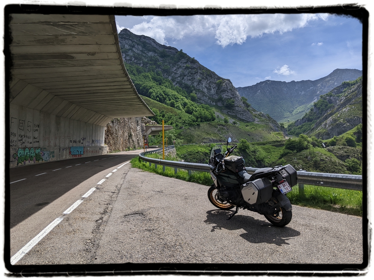 Travel test: BMW R 1300 GS – Team Throttle