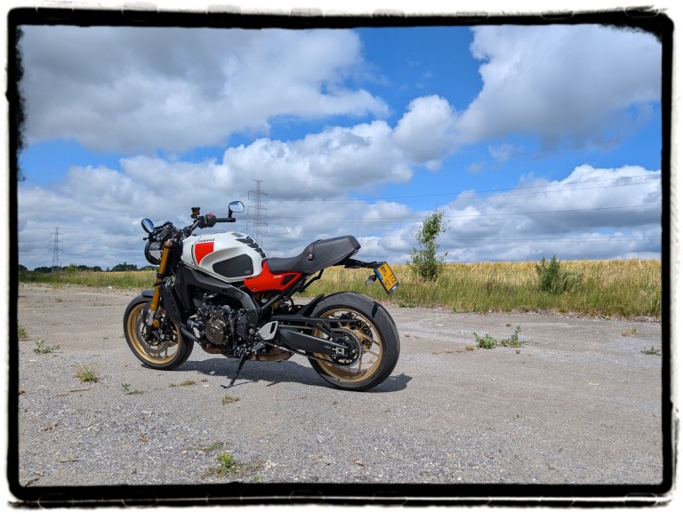 Review: Yamaha XSR900 – Team Throttle